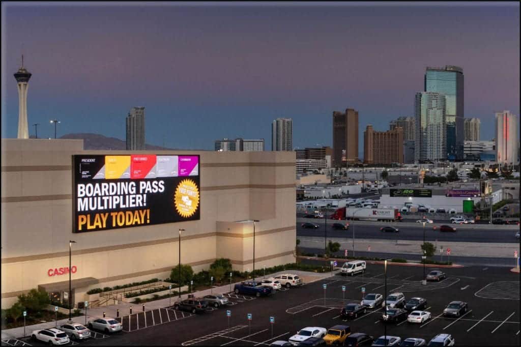 Modern Outdoor LED Display Options | Yaham